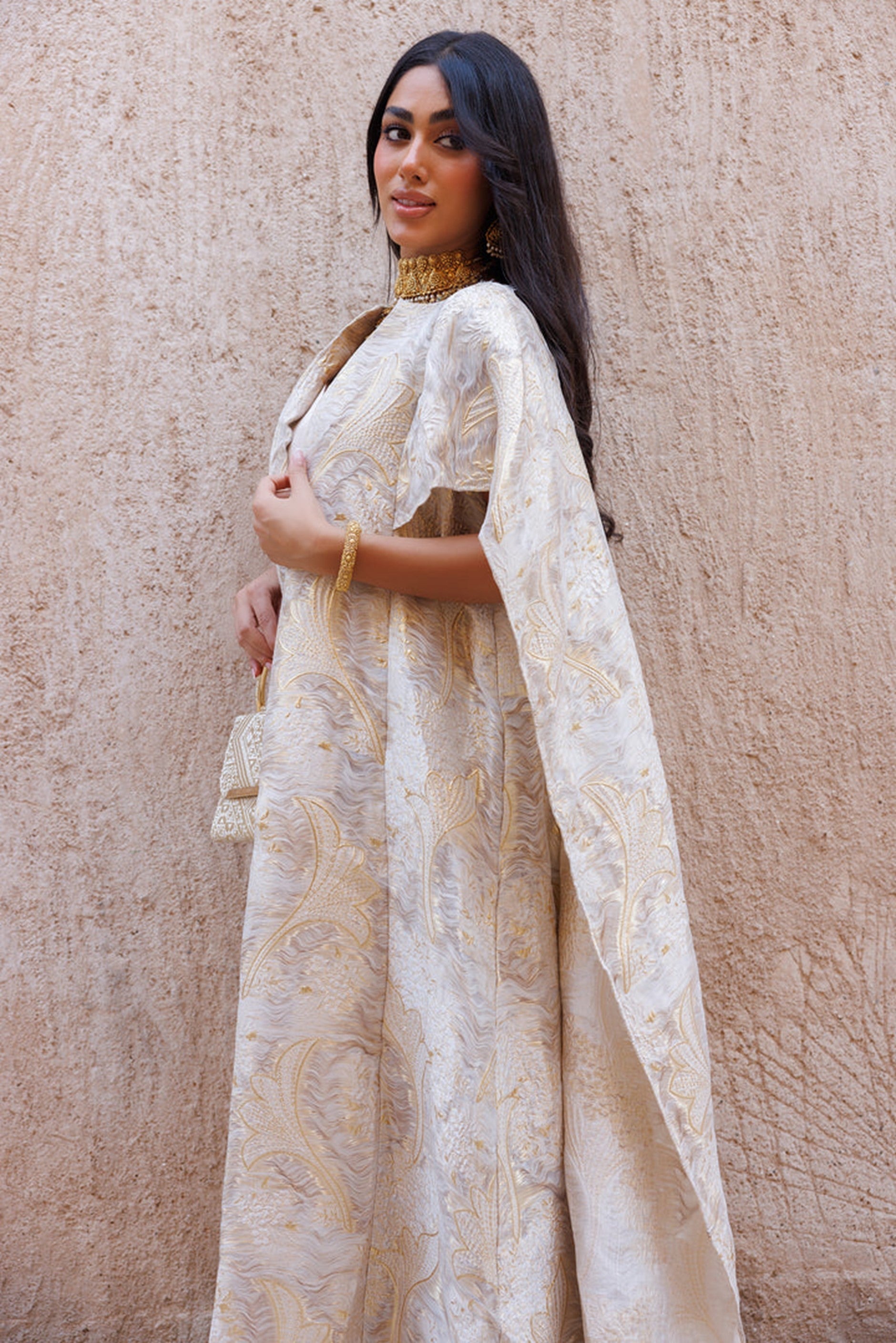 Celebrating Ramadan in Style: The Best Kaftans and Abayas to Wear ...